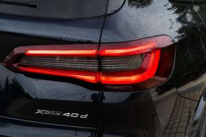 Black BMW X5 2021 in Vilnius, with an engine capacity of 2.99 L and mileage of 176 thousand km for 44000 €, photo 6 on AUTOMOTO.COM.LV