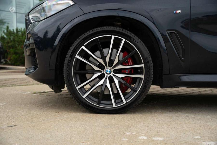 Black BMW X5 2021 in Vilnius, with an engine capacity of 2.99 L and mileage of 176 thousand km for 44000 €, photo 12 on AUTOMOTO.COM.LV