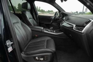Black BMW X5 2021 in Vilnius, with an engine capacity of 2.99 L and mileage of 176 thousand km for 44000 €, photo 18 on AUTOMOTO.COM.LV