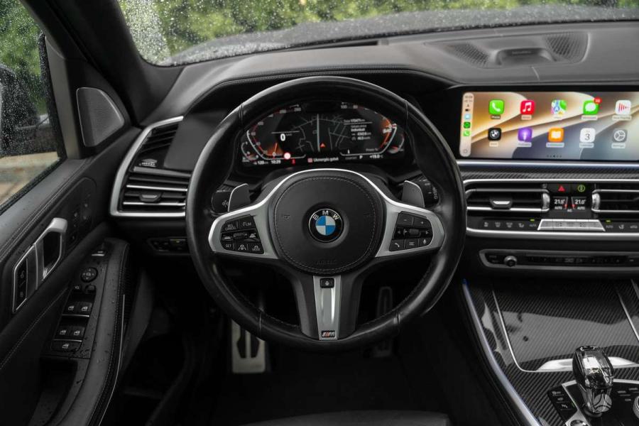 Black BMW X5 2021 in Vilnius, with an engine capacity of 2.99 L and mileage of 176 thousand km for 44000 €, photo 26 on AUTOMOTO.COM.LV