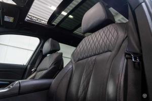 Black BMW X5 2021 in Tukums, with an engine capacity of 3.00 L and mileage of 82 thousand km for 57990 €, photo 7 on AUTOMOTO.COM.LV