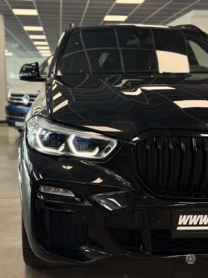 Melns BMW X5 2021 Klaipėda, ar dzinēja tilpumu 3.00 L un nobraukumu 63 tūkst. km par 39950 €, foto 5 vietnē AUTOMOTO.COM.LV