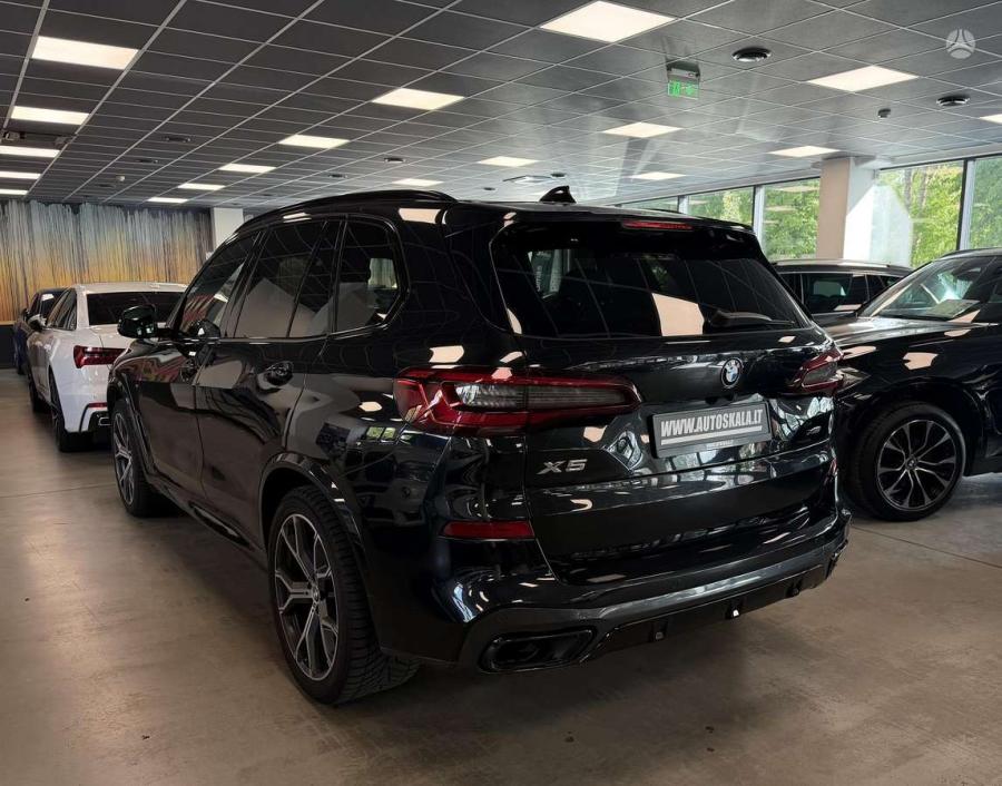 Melns BMW X5 2021 Klaipėda, ar dzinēja tilpumu 3.00 L un nobraukumu 63 tūkst. km par 39950 €, foto 7 vietnē AUTOMOTO.COM.LV