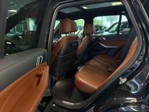 Melns BMW X5 2021 Klaipėda, ar dzinēja tilpumu 3.00 L un nobraukumu 63 tūkst. km par 39950 €, foto 15 vietnē AUTOMOTO.COM.LV
