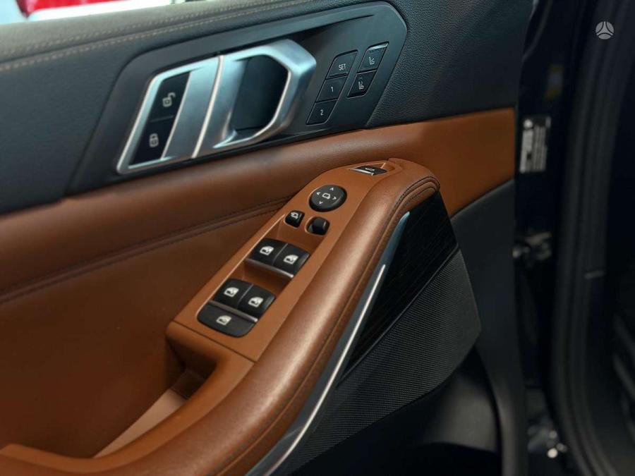 Melns BMW X5 2021 Klaipėda, ar dzinēja tilpumu 3.00 L un nobraukumu 63 tūkst. km par 39950 €, foto 18 vietnē AUTOMOTO.COM.LV