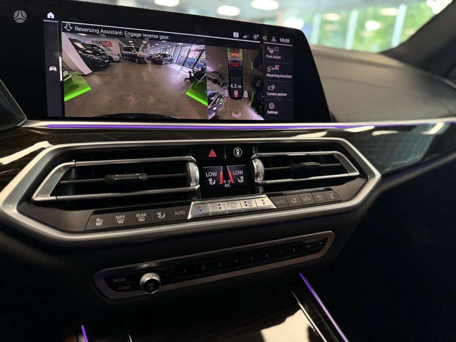 Melns BMW X5 2021 Klaipėda, ar dzinēja tilpumu 3.00 L un nobraukumu 63 tūkst. km par 39950 €, foto 30 vietnē AUTOMOTO.COM.LV