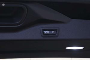 Black BMW X5 2021 in Vilnius, with an engine capacity of 3.00 L and mileage of 141 thousand km for 42490 €, photo 11 on AUTOMOTO.COM.LV