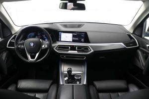 Black BMW X5 2021 in Vilnius, with an engine capacity of 3.00 L and mileage of 141 thousand km for 42490 €, photo 28 on AUTOMOTO.COM.LV