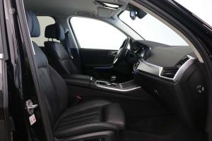 Melns BMW X5 2021 Viļņa, ar dzinēja tilpumu 3.00 L un nobraukumu 141 tūkst. km par 41990 €, foto 14 vietnē AUTOMOTO.COM.LV