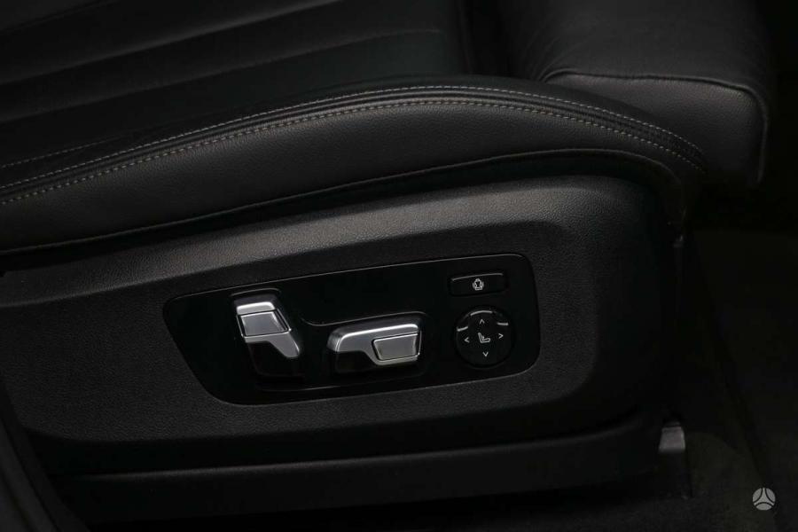 Melns BMW X5 2021 Viļņa, ar dzinēja tilpumu 3.00 L un nobraukumu 141 tūkst. km par 41990 €, foto 15 vietnē AUTOMOTO.COM.LV