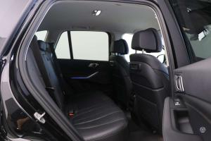 Melns BMW X5 2021 Viļņa, ar dzinēja tilpumu 3.00 L un nobraukumu 141 tūkst. km par 41990 €, foto 17 vietnē AUTOMOTO.COM.LV