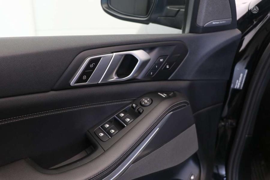 Melns BMW X5 2021 Viļņa, ar dzinēja tilpumu 3.00 L un nobraukumu 141 tūkst. km par 41990 €, foto 23 vietnē AUTOMOTO.COM.LV