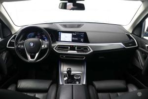 Melns BMW X5 2021 Viļņa, ar dzinēja tilpumu 3.00 L un nobraukumu 141 tūkst. km par 41990 €, foto 28 vietnē AUTOMOTO.COM.LV
