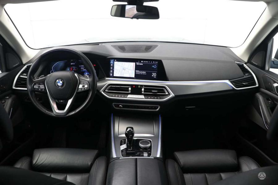 Melns BMW X5 2021 Viļņa, ar dzinēja tilpumu 3.00 L un nobraukumu 141 tūkst. km par 41990 €, foto 28 vietnē AUTOMOTO.COM.LV