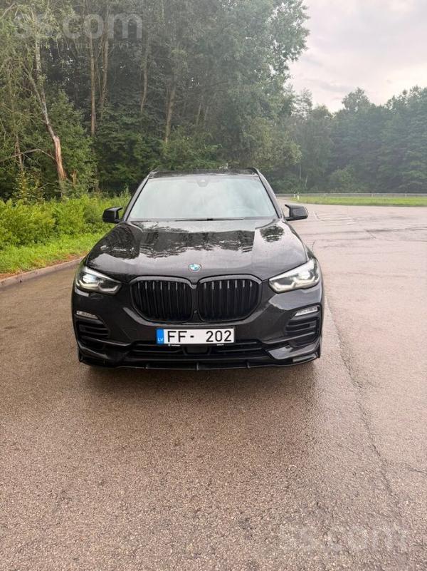 Melns BMW X5 2021 Rīga, ar dzinēja tilpumu 3.00 L un nobraukumu 130 tūkst. km par 47000 €, foto 6 vietnē AUTOMOTO.COM.LV