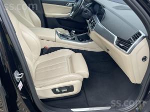 Melns BMW X5 2021 Rīga, ar dzinēja tilpumu 3.00 L un nobraukumu 115 tūkst. km par 41000 €, foto 9 vietnē AUTOMOTO.COM.LV