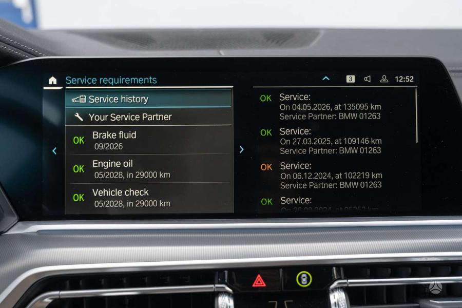 Black BMW X5 2021 in Vilnius, with an engine capacity of 3.00 L and mileage of 137 thousand km for 49999 €, photo 32 on AUTOMOTO.COM.LV
