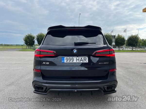 Melns BMW X5 2021 Tallina, ar dzinēja tilpumu 3.00 L un nobraukumu 114 tūkst. km par 63000 €, foto 4 vietnē AUTOMOTO.COM.LV