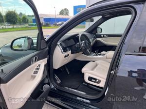 Черный БМВ Х5 2021 в Таллин, объемом двигателя 3.00 л и пробегом 114 тыс. км за 63000 €, фото 11 на AUTOMOTO.COM.LV