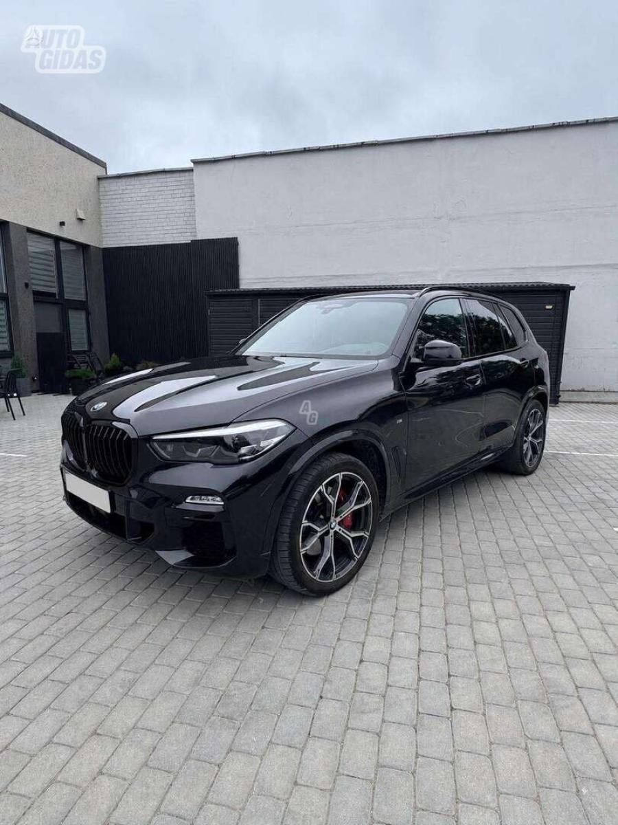 Black BMW X5 2021 in Siauliai, with an engine capacity of 3.00 L and mileage of 78 thousand km for 44000 €, photo 4 on AUTOMOTO.COM.LV