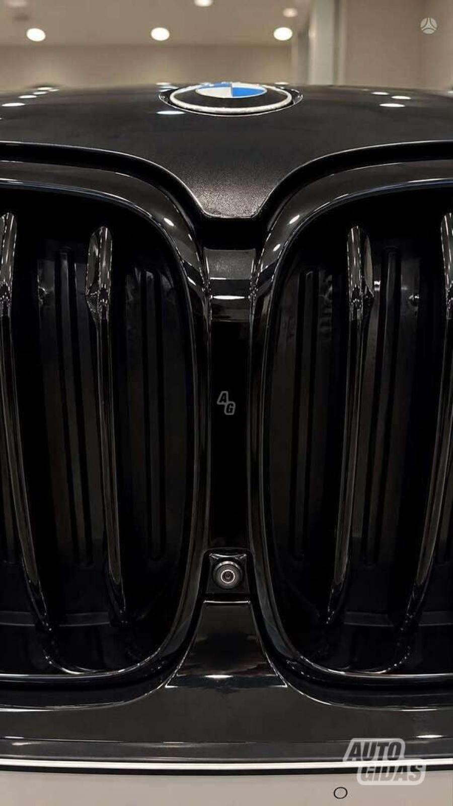 Black BMW X5 2021 in Siauliai, with an engine capacity of 3.00 L and mileage of 78 thousand km for 44000 €, photo 8 on AUTOMOTO.COM.LV
