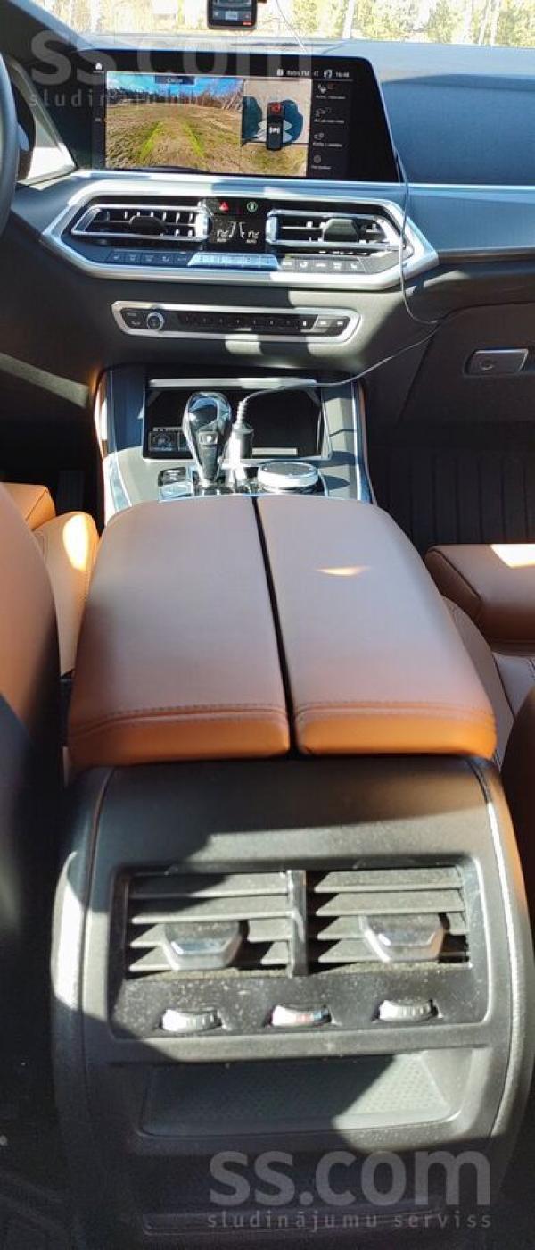 Black BMW X5 2021 in Liepaja, with an engine capacity of 3.00 L and mileage of 11 thousand km for 55000 €, photo 6 on AUTOMOTO.COM.LV