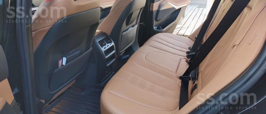 Melns BMW X5 2021 Liepāja, ar dzinēja tilpumu 3.00 L un nobraukumu 11 tūkst. km par 55000 €, foto 10 vietnē AUTOMOTO.COM.LV