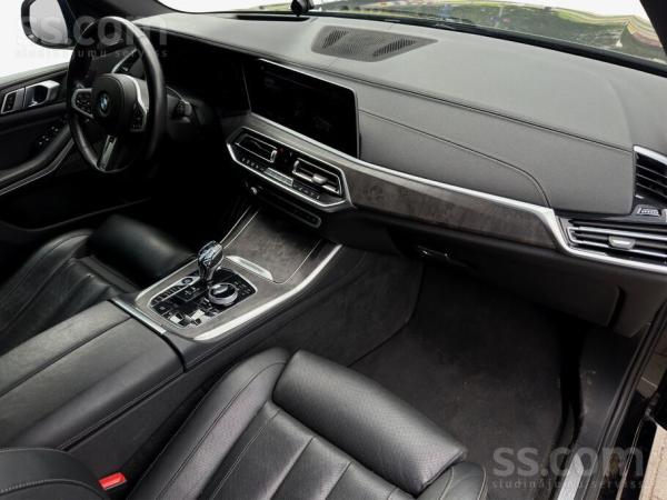 Melns BMW X5 2021 Rīga, ar dzinēja tilpumu 3.00 L un nobraukumu 102 tūkst. km par 49900 €, foto 5 vietnē AUTOMOTO.COM.LV
