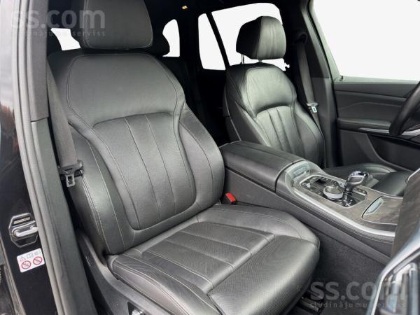 Melns BMW X5 2021 Rīga, ar dzinēja tilpumu 3.00 L un nobraukumu 102 tūkst. km par 49900 €, foto 6 vietnē AUTOMOTO.COM.LV
