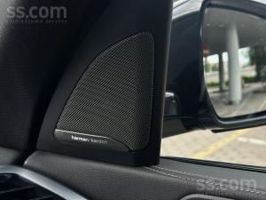 Black BMW X5 2021 in Riga, with an engine capacity of 3.00 L and mileage of 102 thousand km for 49900 €, photo 17 on AUTOMOTO.COM.LV