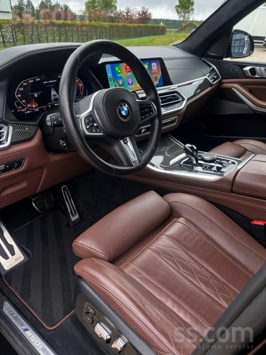 Black BMW X5 2021 in Riga, with an engine capacity of 4.40 L and mileage of 89 thousand km for 53900 €, photo 10 on AUTOMOTO.COM.LV