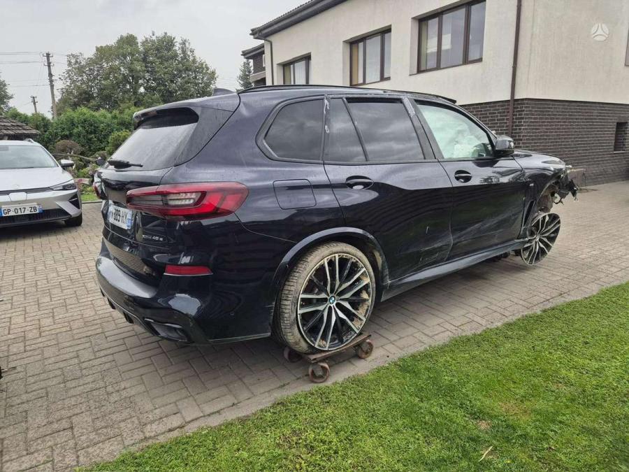 Melns BMW X5 2021 Kauņa, ar dzinēja tilpumu 3.00 L un nobraukumu 156 tūkst. km par 12500 €, foto 5 vietnē AUTOMOTO.COM.LV