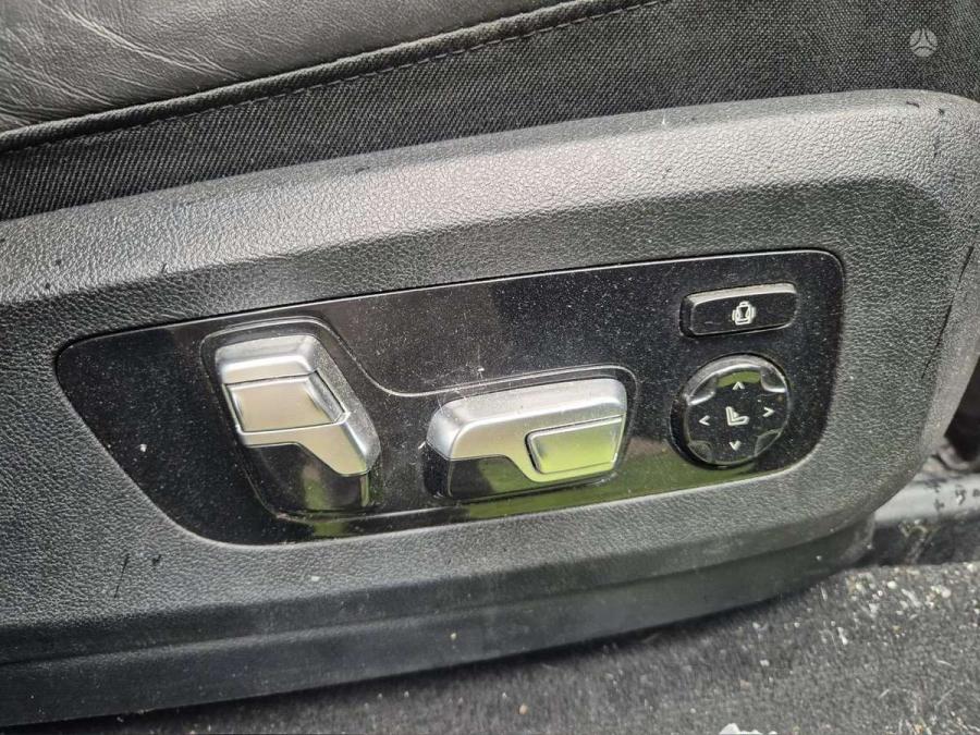 Melns BMW X5 2021 Kauņa, ar dzinēja tilpumu 3.00 L un nobraukumu 156 tūkst. km par 12500 €, foto 9 vietnē AUTOMOTO.COM.LV