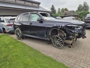 Melns BMW X5 2021 Kauņa, ar dzinēja tilpumu 3.00 L un nobraukumu 156 tūkst. km par 12500 €, foto 19 vietnē AUTOMOTO.COM.LV