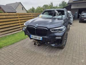 Melns BMW X5 2021 Kauņa, ar dzinēja tilpumu 3.00 L un nobraukumu 156 tūkst. km par 12500 €, foto 20 vietnē AUTOMOTO.COM.LV