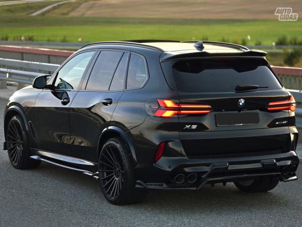 Black BMW X5 2021 in Siauliai, with an engine capacity of 3.00 L and mileage of 160 thousand km for 39500 €, photo 4 on AUTOMOTO.COM.LV