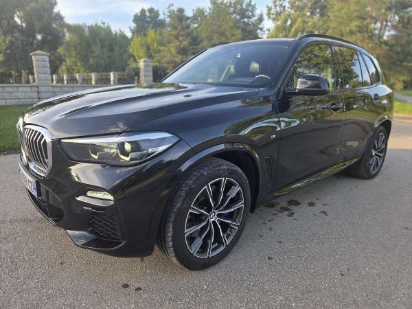 BMW X5 2021 in Taurage on AUTOMOTO.COM.LV Black BMW X5 2021 in Taurage, with an engine capacity of 2.99 L and mileage of 215 thousand km for 30900 €, photo 4 on AUTOMOTO.COM.LV