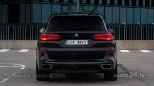 Melns BMW X5 2021 Tallina, ar dzinēja tilpumu 4.40 L un nobraukumu 73 tūkst. km par 57000 €, foto 6 vietnē AUTOMOTO.COM.LV