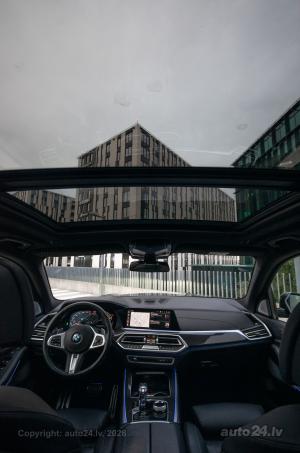 Melns BMW X5 2021 Tallina, ar dzinēja tilpumu 4.40 L un nobraukumu 73 tūkst. km par 57000 €, foto 10 vietnē AUTOMOTO.COM.LV