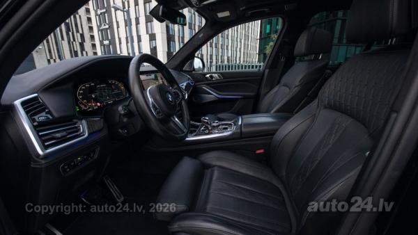 Melns BMW X5 2021 Tallina, ar dzinēja tilpumu 4.40 L un nobraukumu 73 tūkst. km par 57000 €, foto 11 vietnē AUTOMOTO.COM.LV
