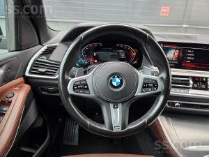 Black BMW X5 2021 in Riga, with an engine capacity of 3.00 L and mileage of 83 thousand km for 42000 €, photo 26 on AUTOMOTO.COM.LV