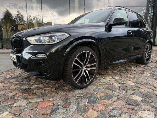 BMW X5 2021 in Riga on AUTOMOTO.COM.LV Black BMW X5 2021 in Riga, with an engine capacity of 3.00 L and mileage of 149 thousand km for 49950 €, photo 7 on AUTOMOTO.COM.LV
