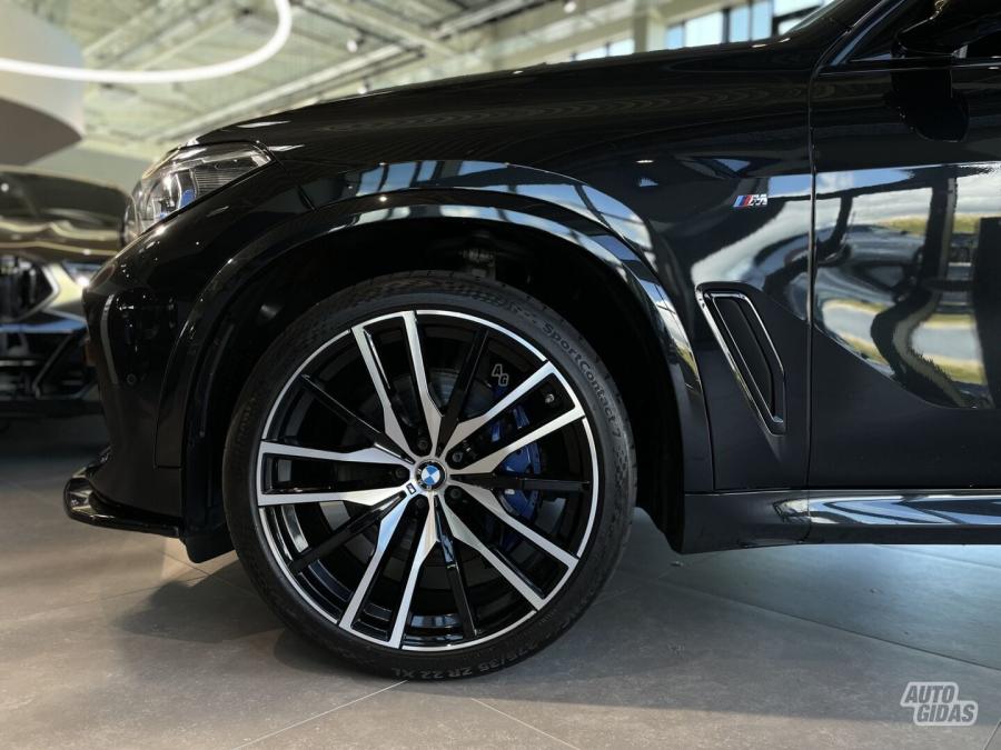 Black BMW X5 2021 in Klaipeda, with an engine capacity of 3.00 L and mileage of 160 thousand km for 49991 €, photo 8 on AUTOMOTO.COM.LV