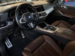Black BMW X5 2021 in Klaipeda, with an engine capacity of 3.00 L and mileage of 160 thousand km for 49991 €, photo 12 on AUTOMOTO.COM.LV