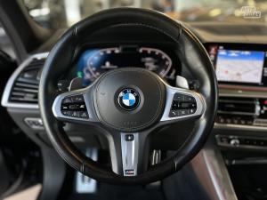 Black BMW X5 2021 in Klaipeda, with an engine capacity of 3.00 L and mileage of 160 thousand km for 49991 €, photo 15 on AUTOMOTO.COM.LV