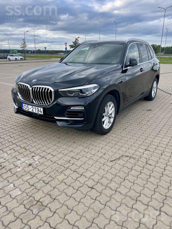 Melns BMW X5 2021 Rīga, ar dzinēja tilpumu 3.00 L un nobraukumu 166 tūkst. km par 33600 €, foto 1 vietnē AUTOMOTO.COM.LV