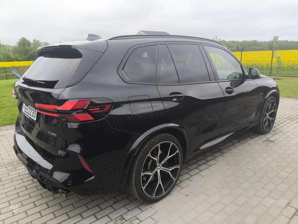 Melns BMW X5 2021 Šauļi, ar dzinēja tilpumu 3.00 L un nobraukumu 129 tūkst. km par 47400 €, foto 6 vietnē AUTOMOTO.COM.LV