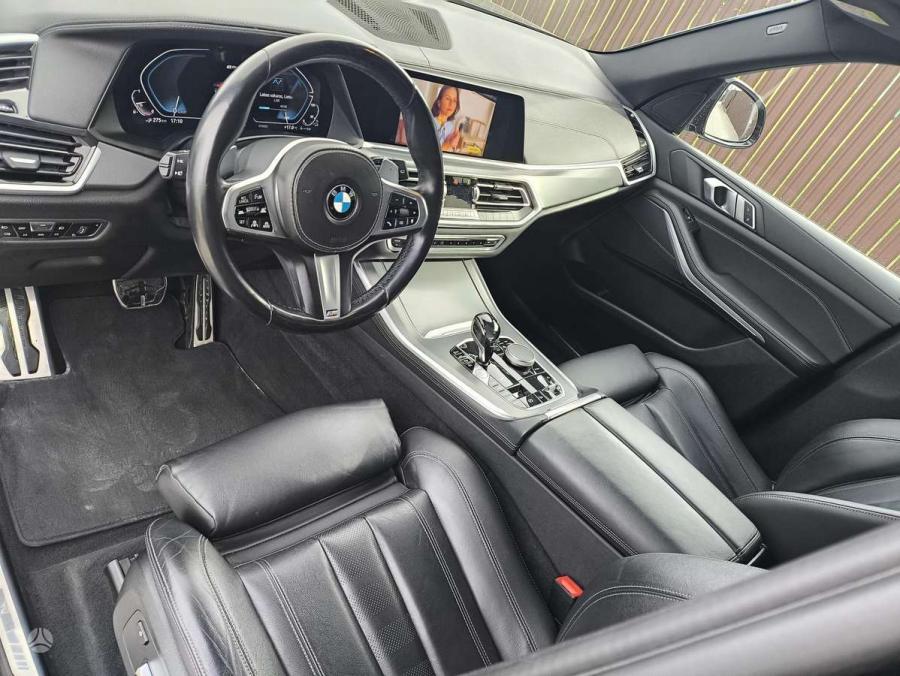 Melns BMW X5 2021 Šauļi, ar dzinēja tilpumu 3.00 L un nobraukumu 129 tūkst. km par 47400 €, foto 12 vietnē AUTOMOTO.COM.LV