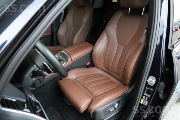 BMW X5 2021 RÄ«ga vietnÄ Melns BMW X5 2021 RÄ«ga, ar dzinÄja tilpumu 3.00 L un nobraukumu 165 tÅ«kst. km par 39900 ā¬, foto 9 vietnÄ AUTOMOTO.COM.LV
