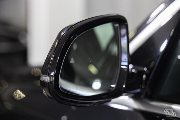 Black BMW X5 2021 in Vilnius, with an engine capacity of 3.00 L and mileage of 106 thousand km for 52991 €, photo 9 on AUTOMOTO.COM.LV